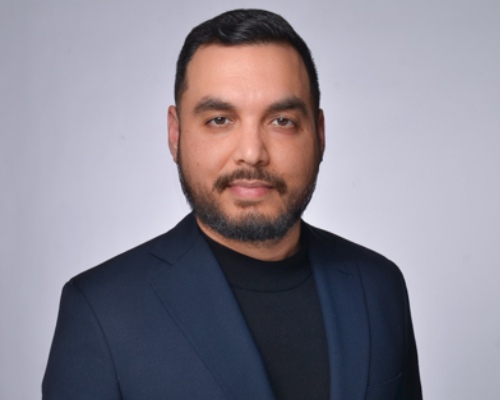 Meet Our Team of Financial & Investment Experts | Obsiido